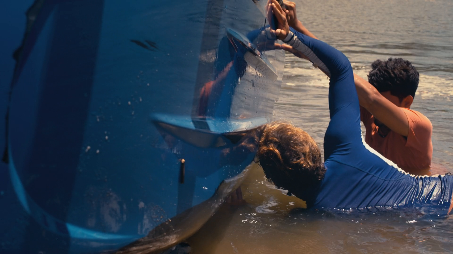 Searching El Salvador 2025 1080p WEB H264-13 - IPTorrents - #1 Private ...